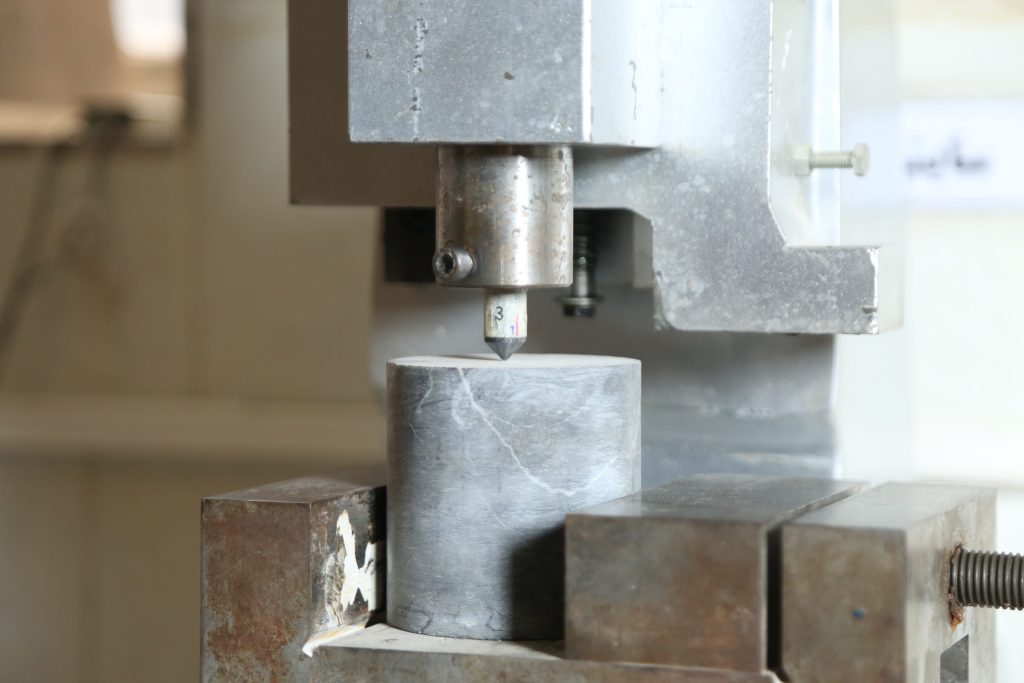 Rock Mechanics Laboratory - Azmouneh Foulad; Quality criteria